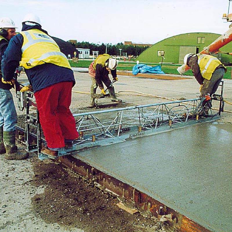 Air, Petrol or Electric powered screed Pro Screed concreting power ...