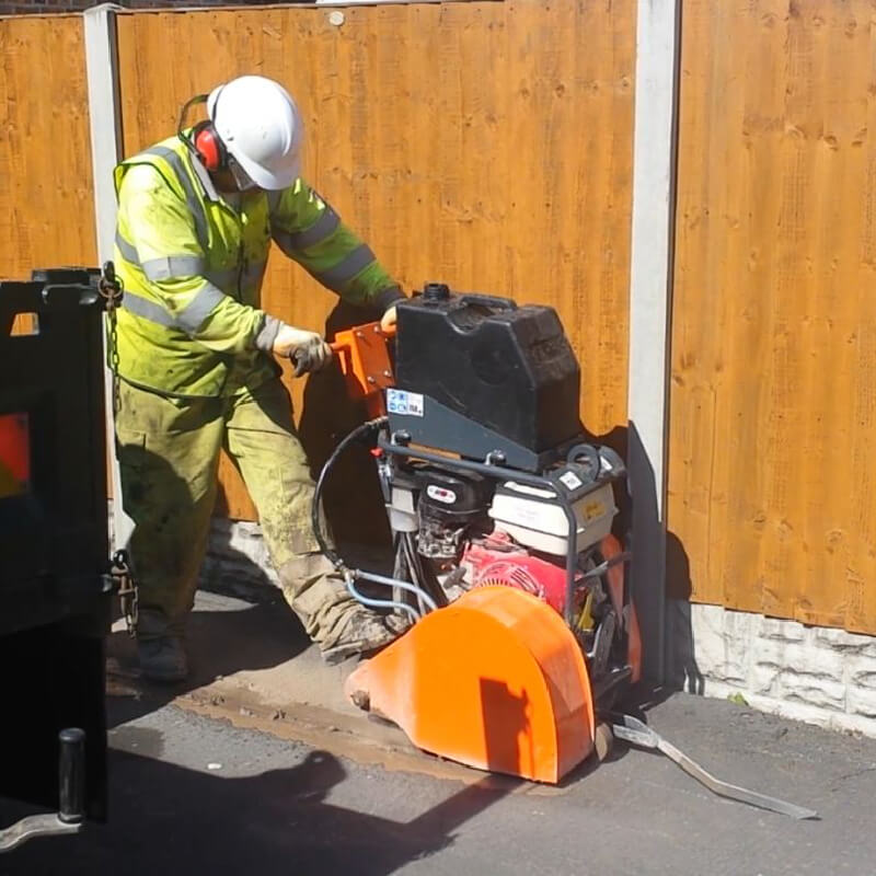 Low HAV Twin Blade 350mm Floor Saw Duo 350X Concrete floor cutting ...